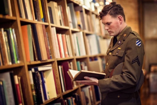 What Combat Veterans Reveal in Military Memoir Books – Warren Robinson ...
